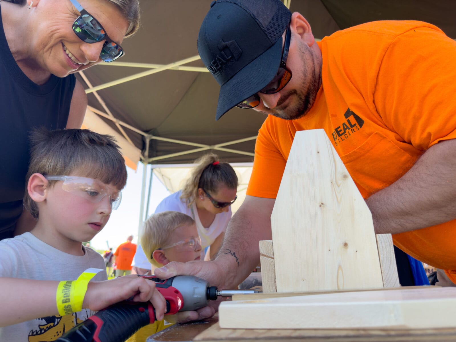 About – Ideal Builders